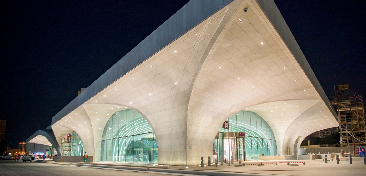 Lichtdesign für die Metro Doha - COLD PERFECTION